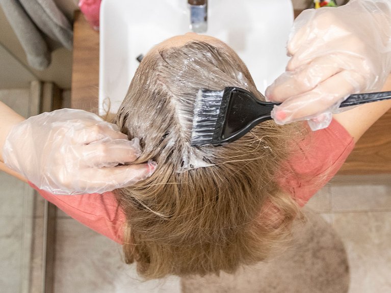 What You Need to Know About Hair Coloring at Home - Garnier