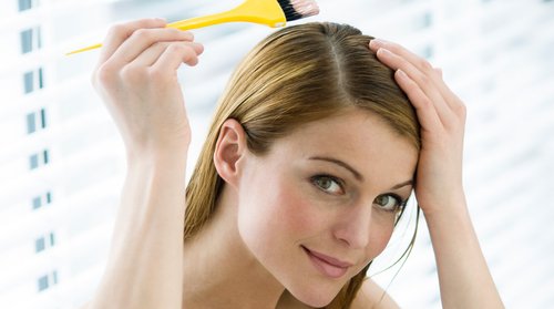 Fixing Crunchy Hair Issues in Curly Hair - Garnier