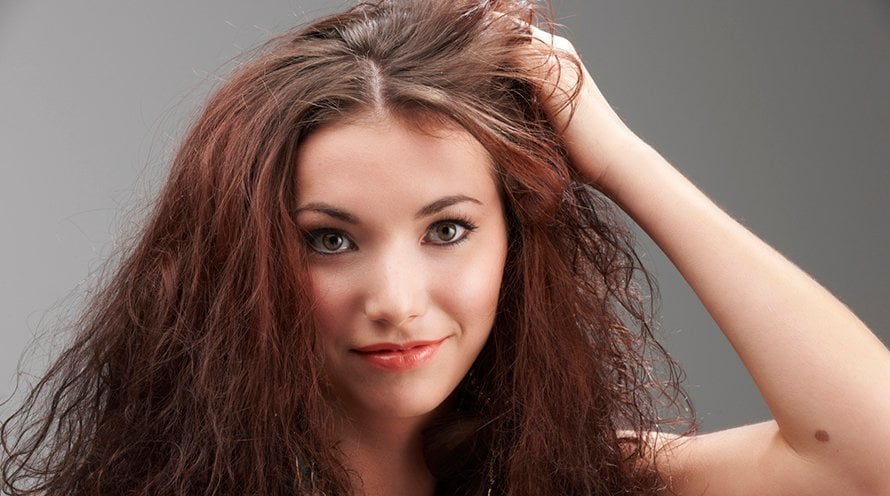 Consejos profesionales para el cabello apagado y con frizz - Garnier
