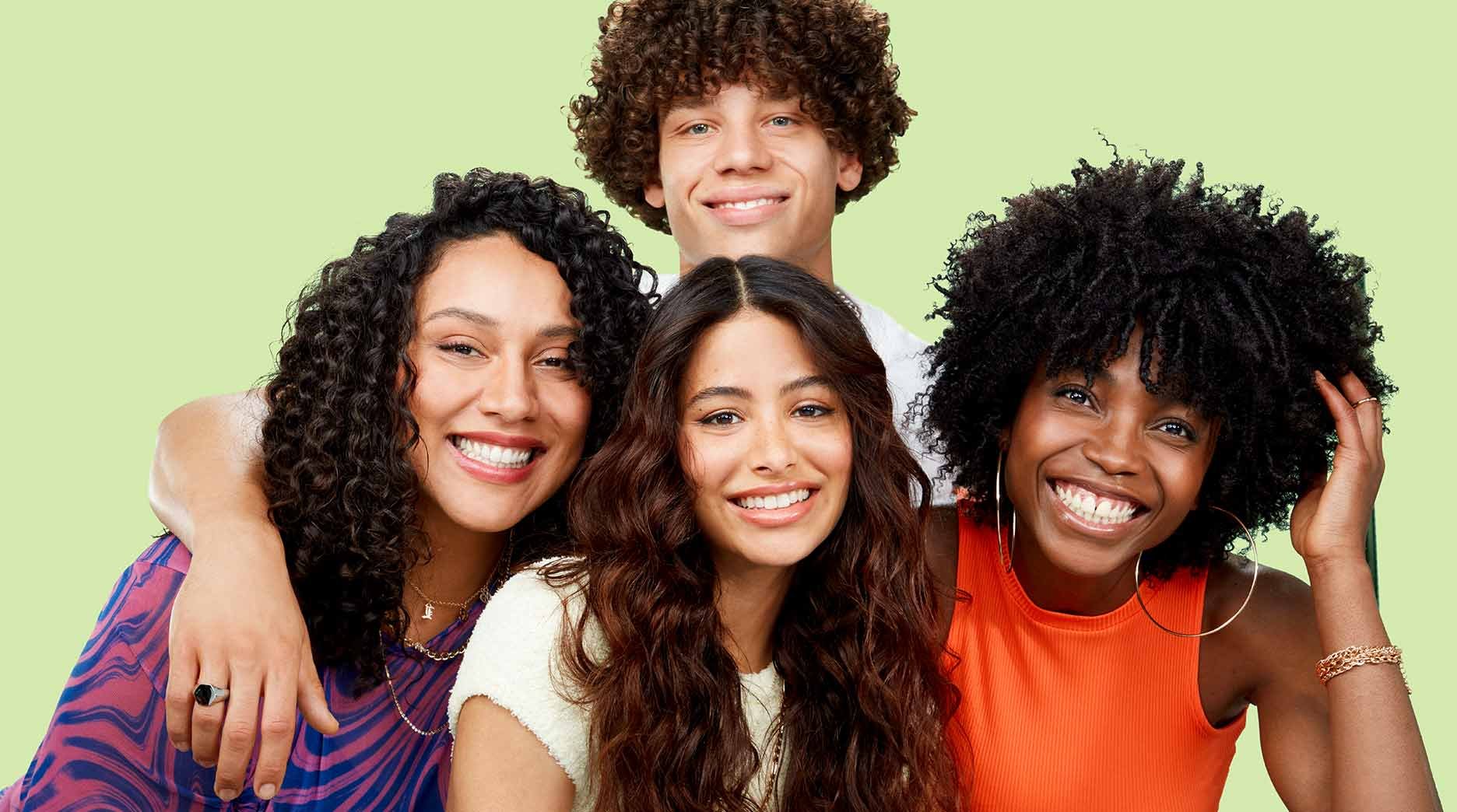 Learn The Best Curly Hair Routines By Curl Type Garnier
