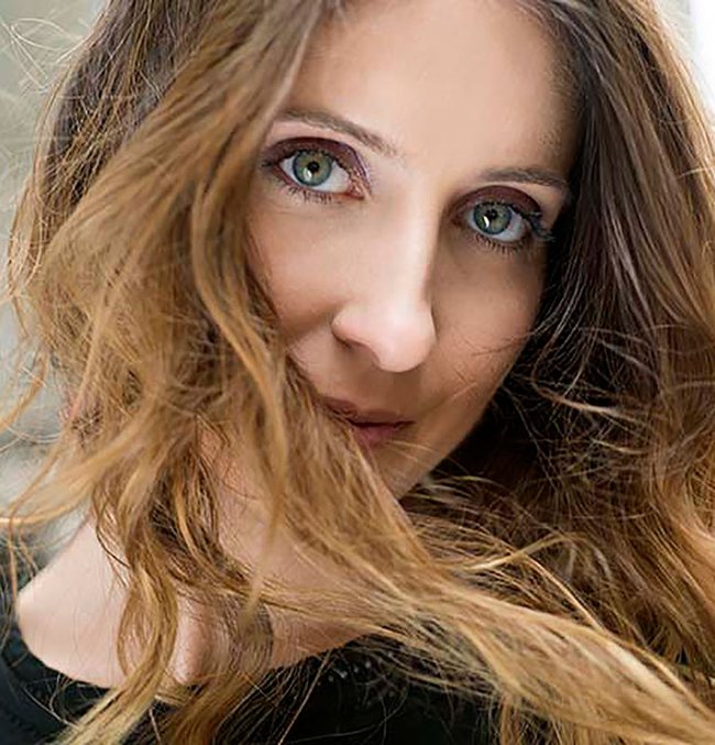 How to Get the Messy Hair Look - Hairstyle Tips - Garnier