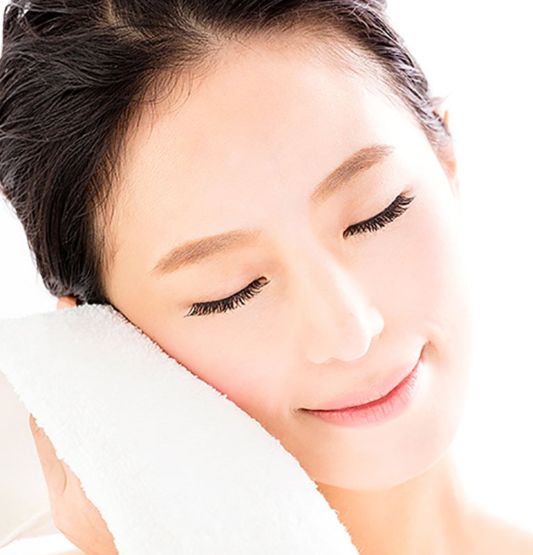 How to Use Gentle Cleansers In Skin Care - Skin Care - Garnier