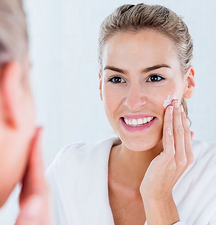 How To Get Rid of Shiny Skin & Face in Pictures - Garnier