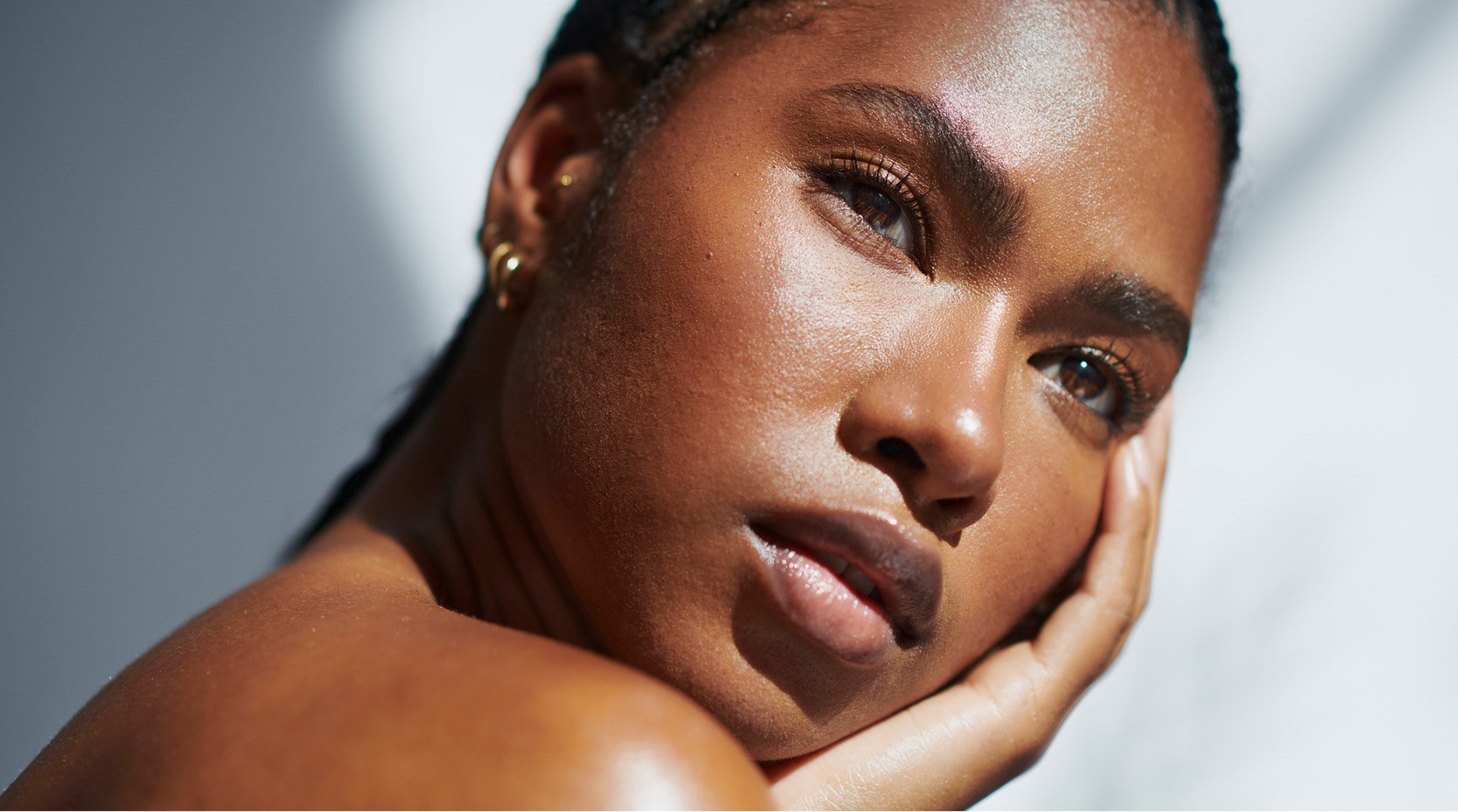 Causes of oily skin and how to solve them - Garnier