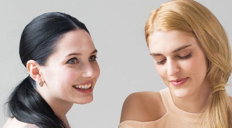 How to Color Hair at Home - How-To Articles & Tips - Garnier